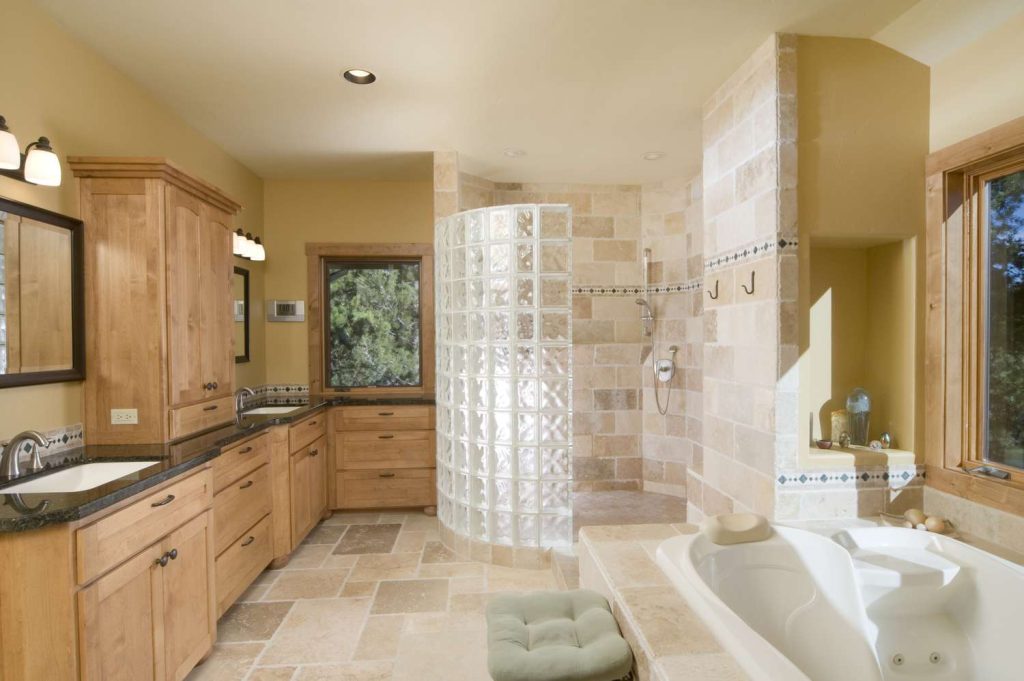 20 Brilliant Doorless Walk-In Shower Design Ideas - Northern Feeling