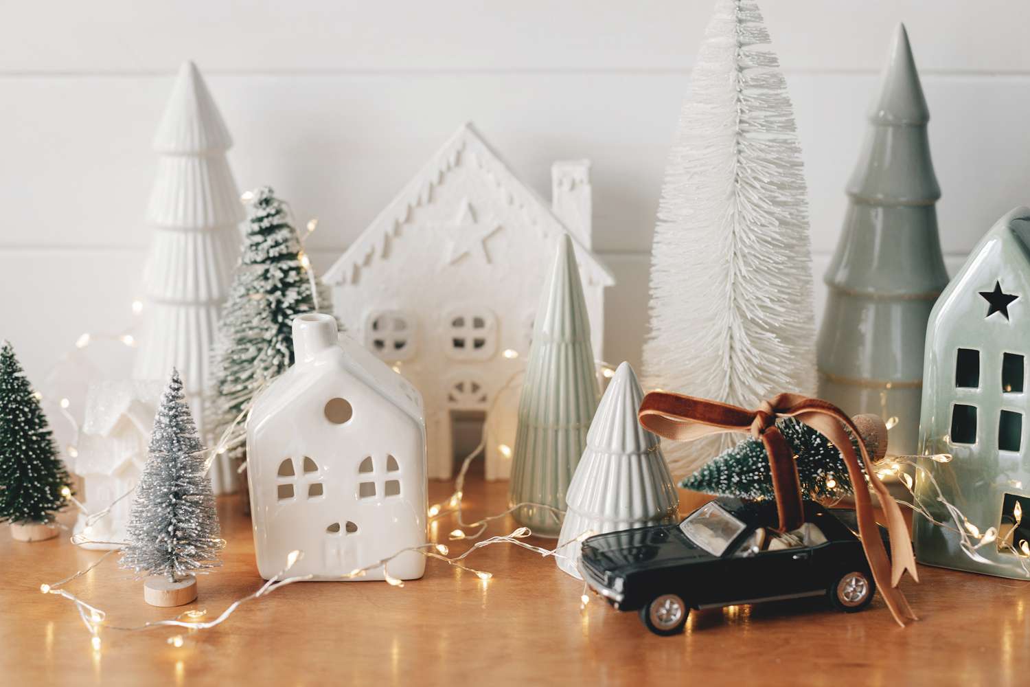 29 Creative DIY Christmas Village Display Ideas - Northern Feeling