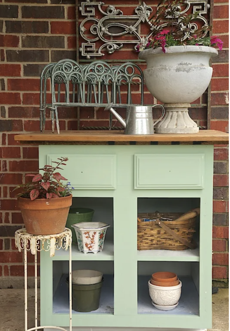 15 Creative Ways to Upcycle for a Potting Bench - Northern Feeling