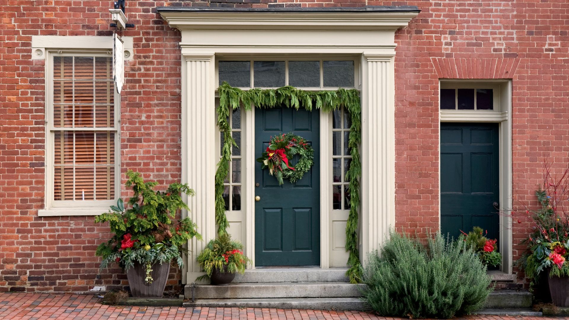 25 Front Porch Decor Ideas to Grace Your Home - Northern Feeling