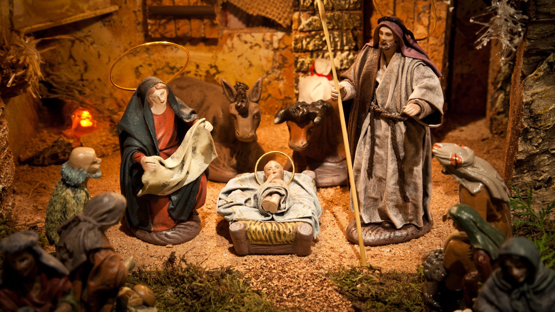 DIY Guide: Creating a Homemade Nativity Scene - Northern Feeling