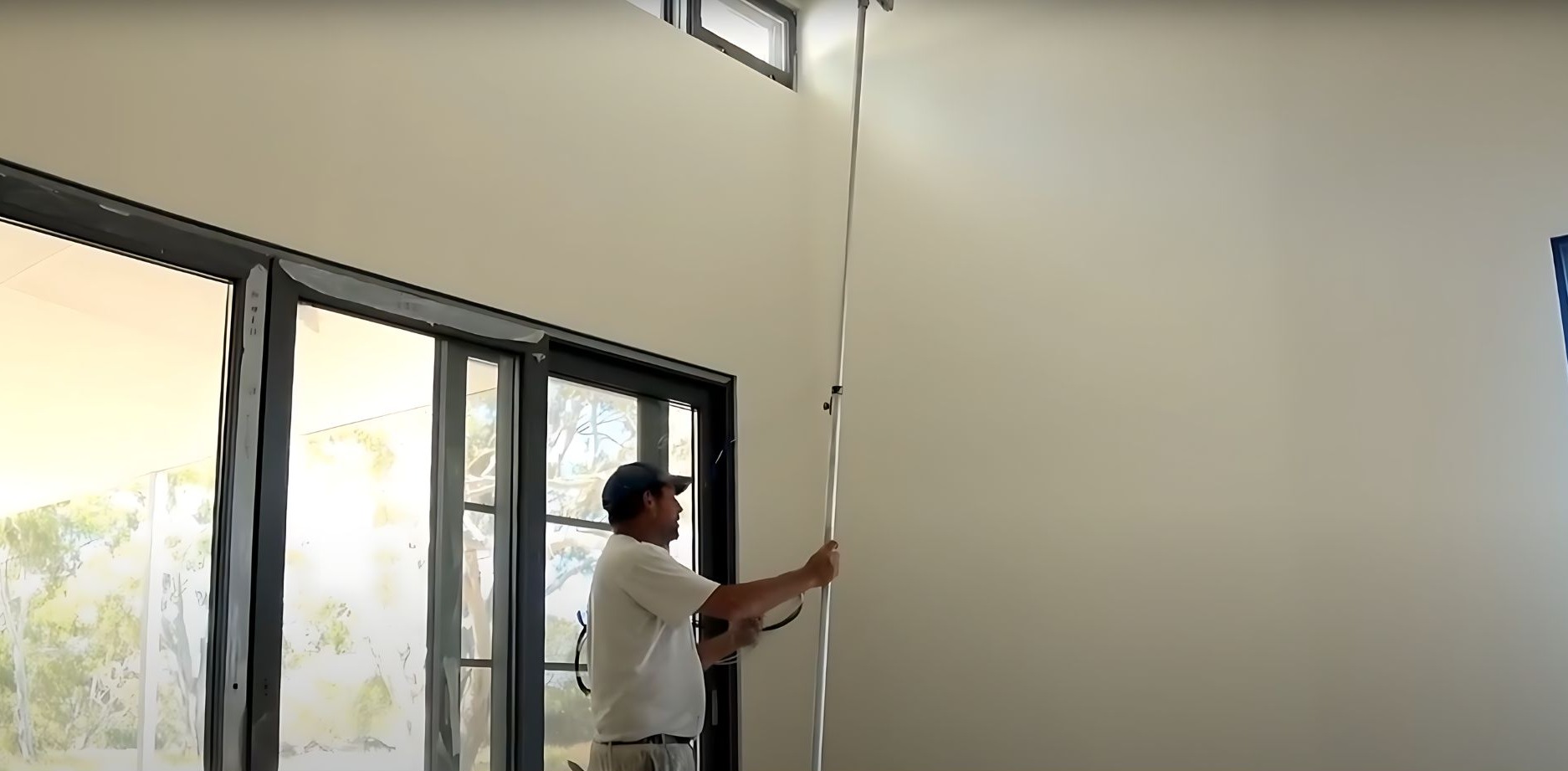 Step-by-Step Guide to Painting Tall Walls - Northern Feeling