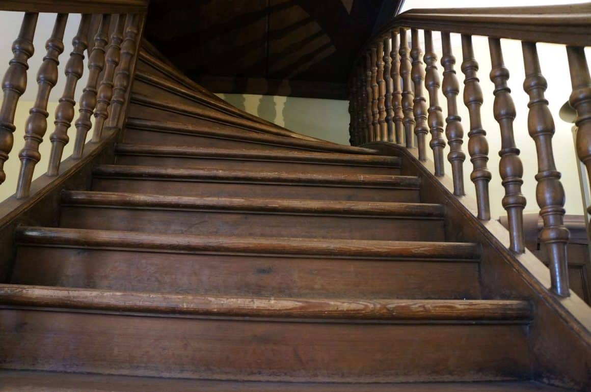 How to Stop Stairs from Creaking? - Northern Feeling